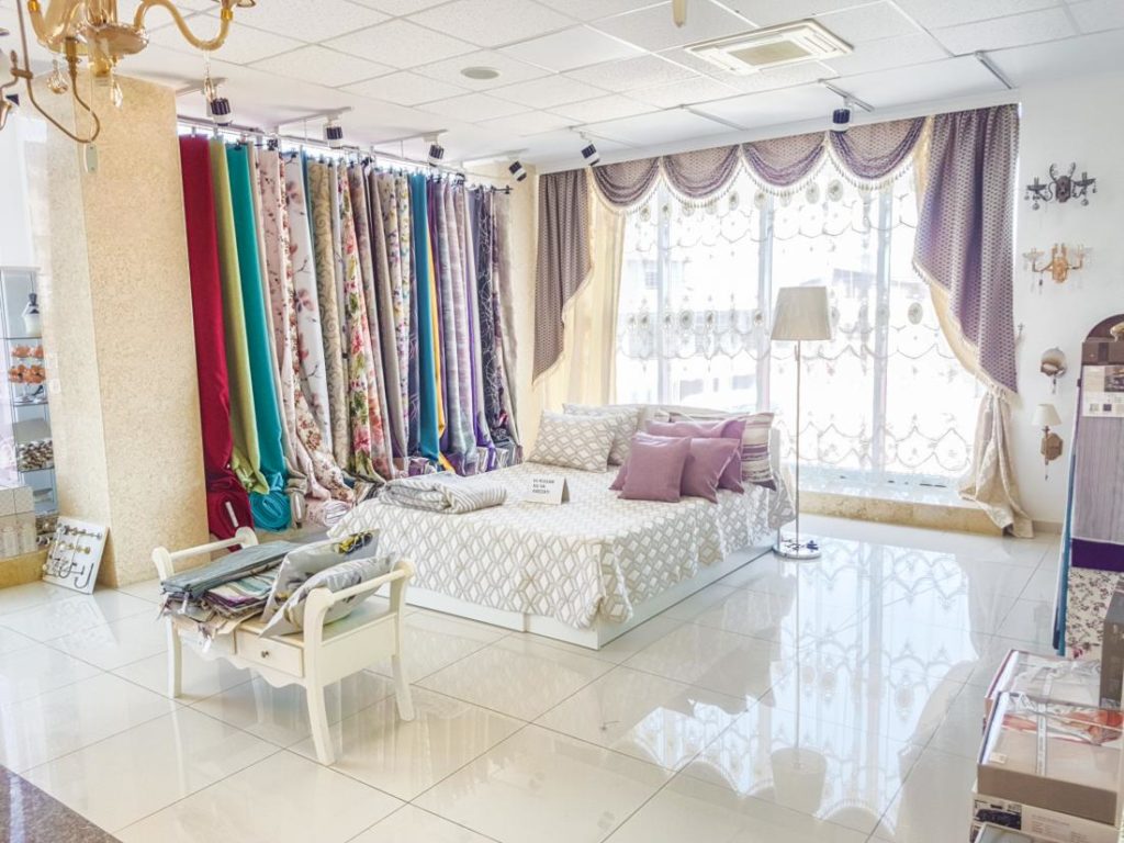 Cele mai noi modele de draperii și perdele - Andrei House